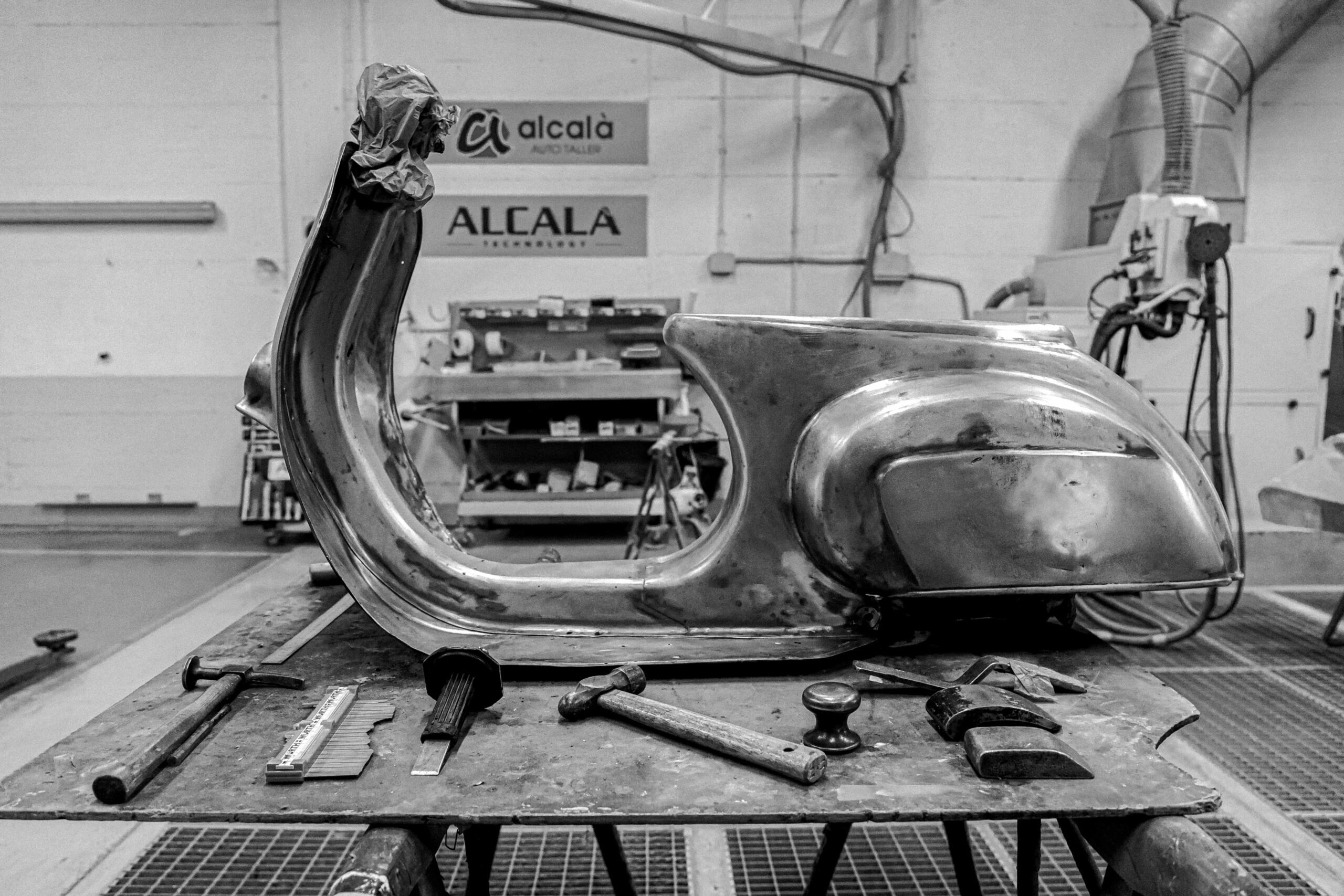 HISTORICAL VEHICLES - VESPA PRIMAVERA 125cc 77' #00898/0223# - Alcala Technology